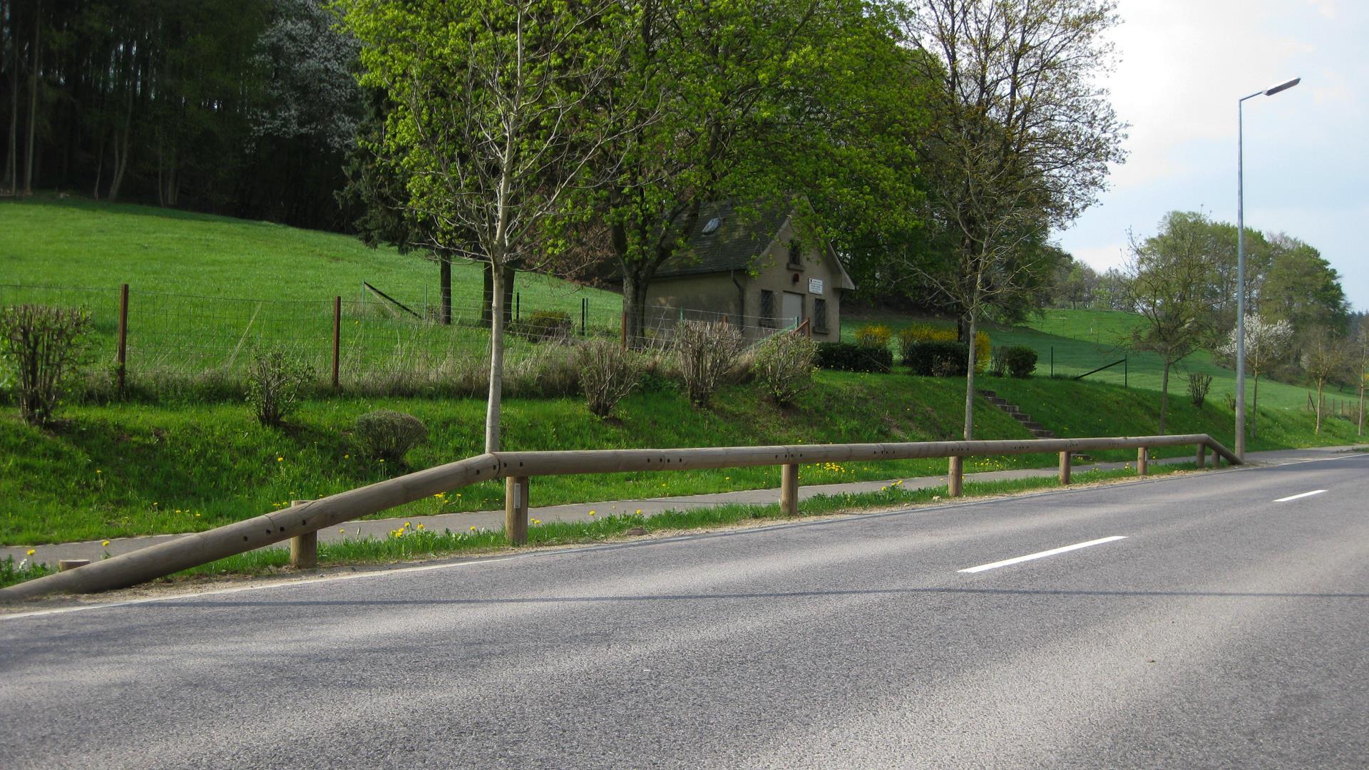 Wooden crash barriers - Road Security - Metal Construction - Industrial ...